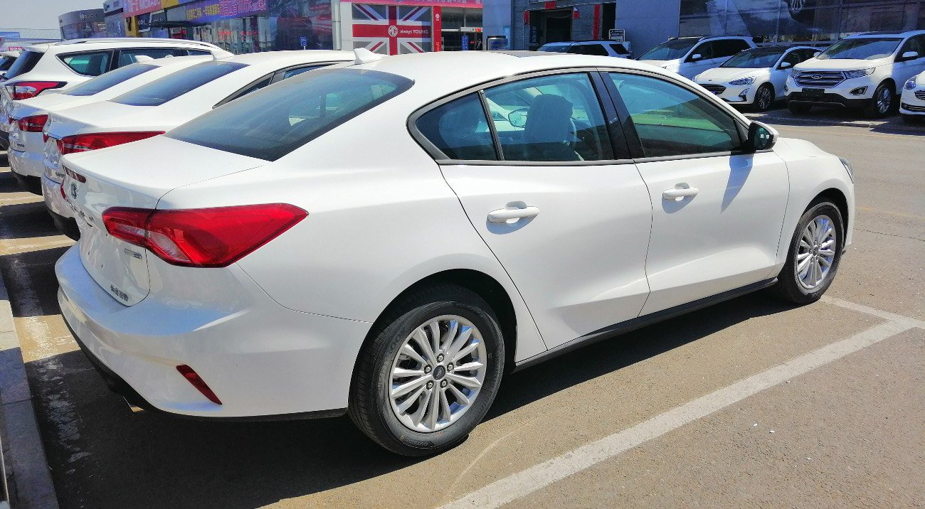 Ford Focus technical specifications and fuel economy